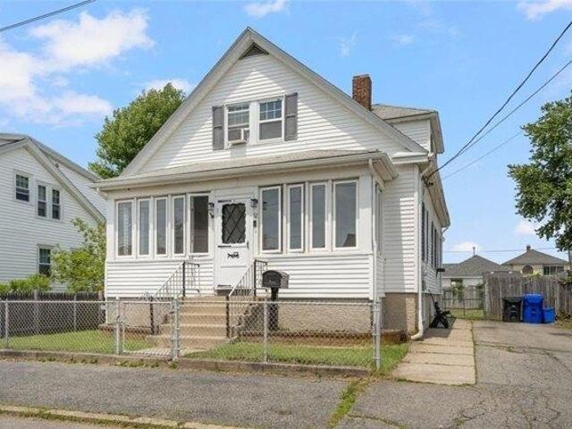 house with 4 bedroom, Pawtucket RI DS104479274