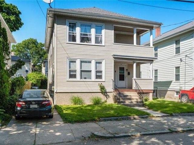 house with 4 bedroom, Pawtucket RI DS104043671