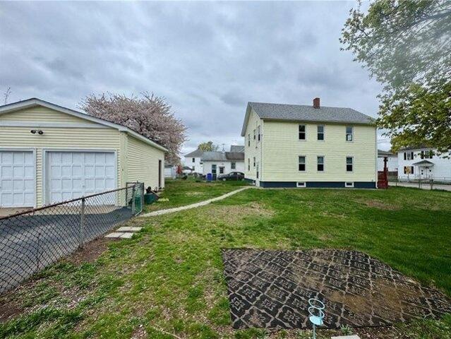 house with 4 bedroom, Pawtucket RI ES103037613