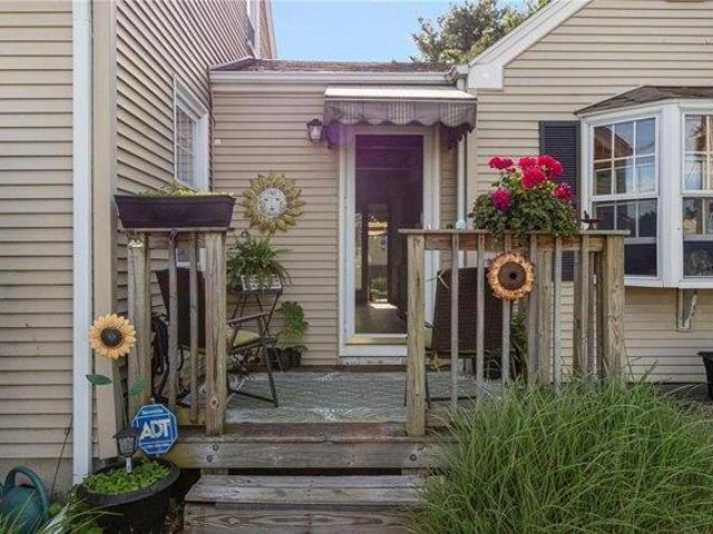 house with 4 bedroom, Pawtucket RI ES103161021