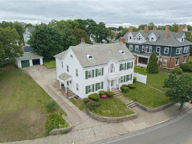 house with 4 bedroom, Pawtucket RI ES104605194