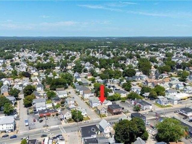 house with 4 bedroom, Pawtucket RI ES105112836