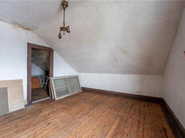 house with 4 bedroom, Pawtucket RI ES105292541