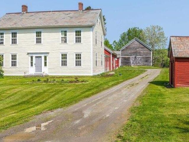 house with 4 bedroom, Pawlet VT DLS102825443