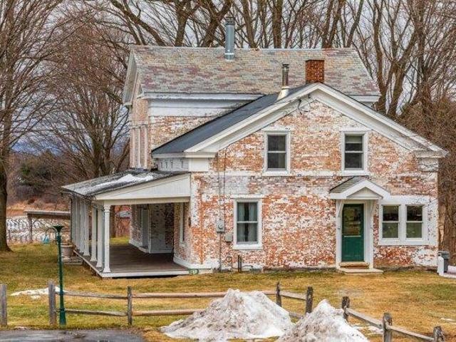 house with 4 bedroom, Pawlet VT DS102728090