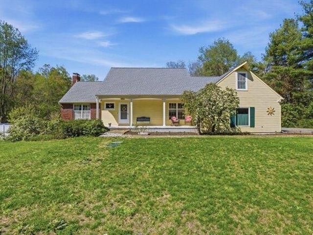 house with 4 bedroom, Paxton MA DS102586122
