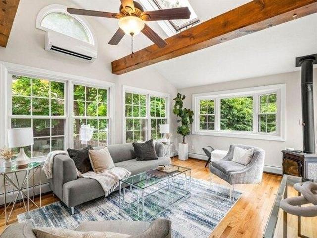 house with 4 bedroom, Pembroke MA ES104010445