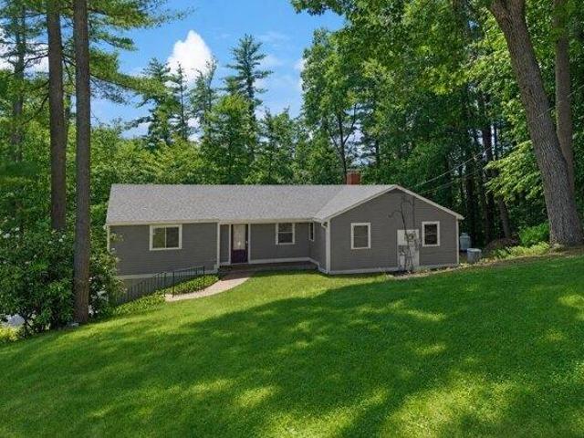 house with 4 bedroom, Pembroke NH ES104153743