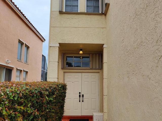 house with 4 bedroom, Pembroke Pines FL DS91541874