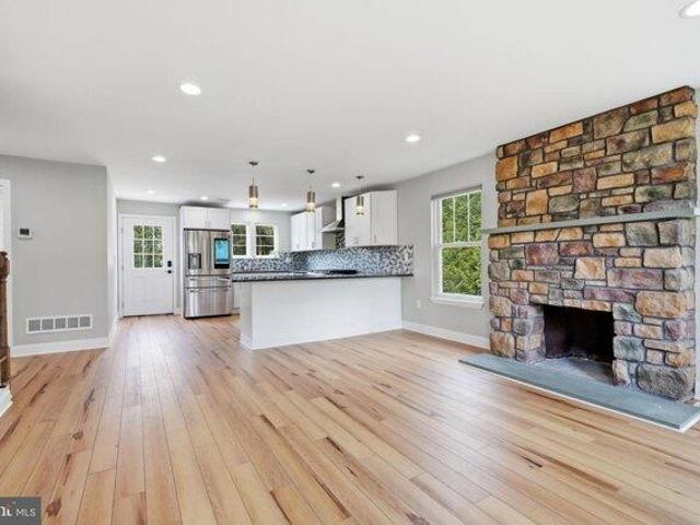 house with 4 bedroom, Pennington NJ ES105156108