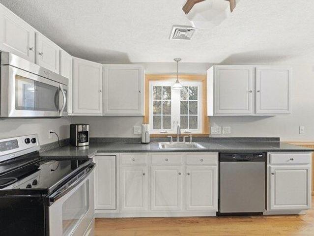 house with 4 bedroom, Peabody MA DS102411997