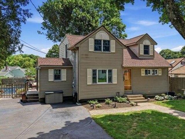house with 4 bedroom, Peabody MA ES104946418