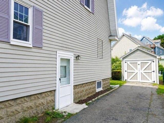 house with 4 bedroom, Peabody MA ES105095829