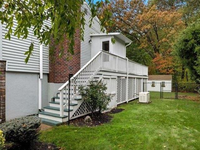 house with 4 bedroom, Peabody MA ES103442272