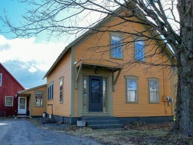 house with 4 bedroom, Peacham VT DLS102218519