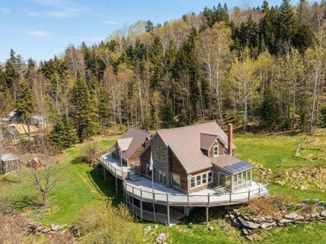 house with 4 bedroom, Peacham VT DS103126124