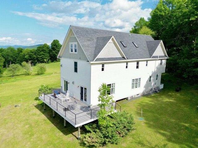 house with 4 bedroom, Peacham VT ES103932660