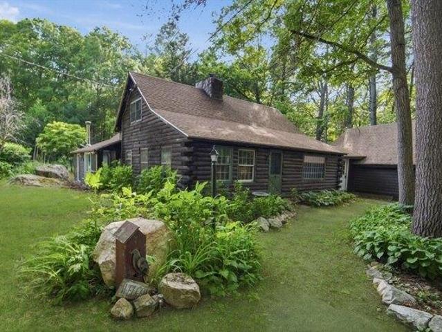 house with 4 bedroom, Pelham MA DS104477550