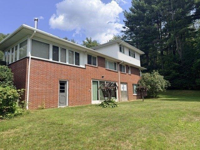 house with 4 bedroom, Pelham MA ES105061651
