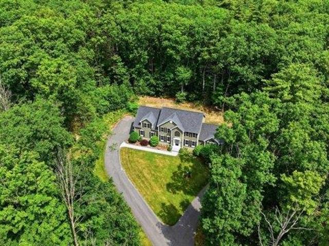 house with 4 bedroom, Pelham NH DS103929160