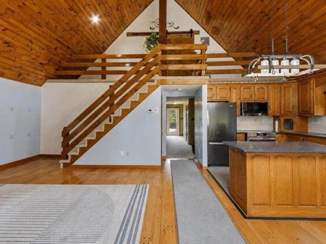 house with 4 bedroom, Pelham NH ES104870141