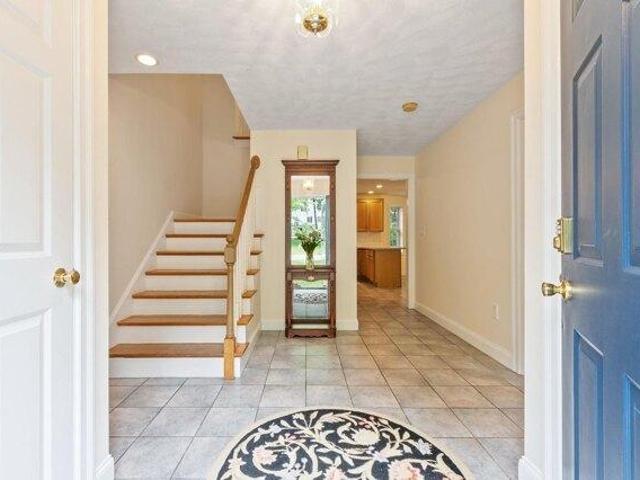 house with 4 bedroom, Pelham NH ES104332609
