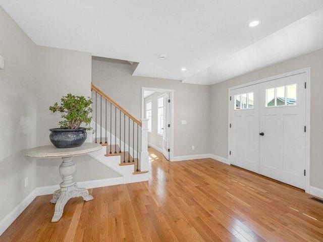 house with 4 bedroom, Pelham NH ES105124840
