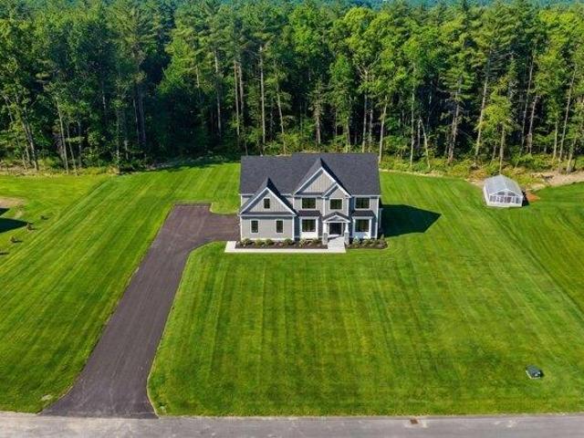 house with 4 bedroom, Pelham NH ES105157459
