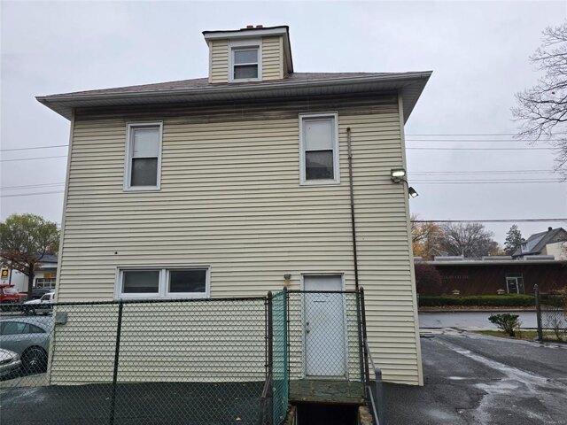 house with 4 bedroom, Pelham NY DLS93106571