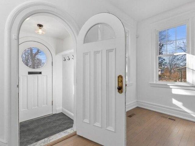 house with 4 bedroom, Pelham NY DS88611525