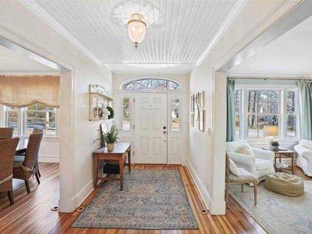 house with 4 bedroom, Pelham NY ES88242877