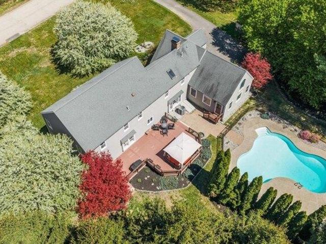 house with 4 bedroom, Pepperell MA ES103444270
