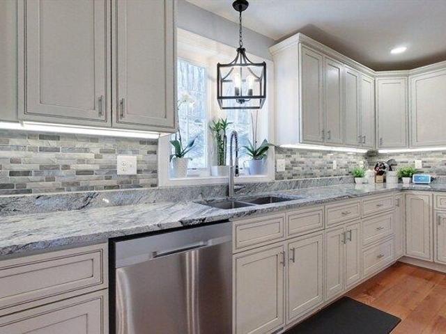 house with 4 bedroom, Pepperell MA ES104788858