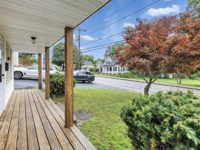 house with 4 bedroom, Peterborough NH ES105113178
