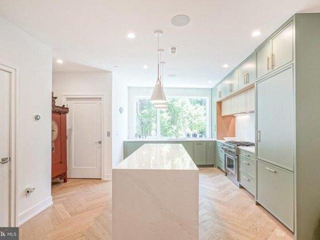 house with 4 bedroom, Philadelphia PA ES103602523