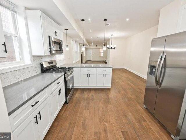house with 4 bedroom, Philadelphia PA ES104898576