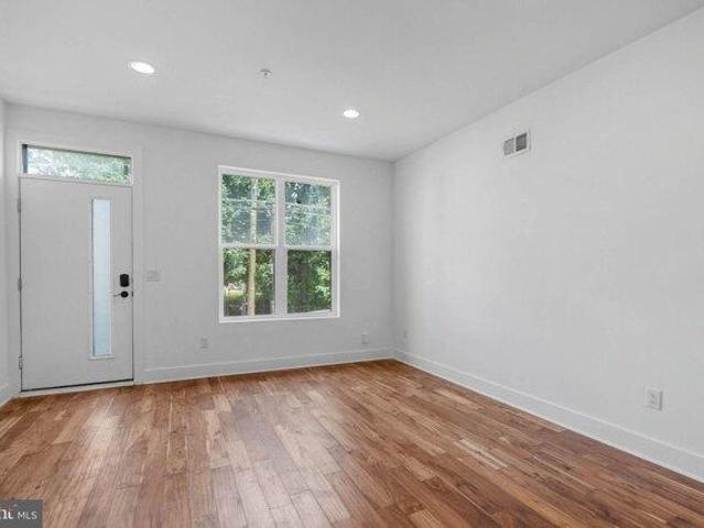 house with 4 bedroom, Philadelphia PA ES104899270