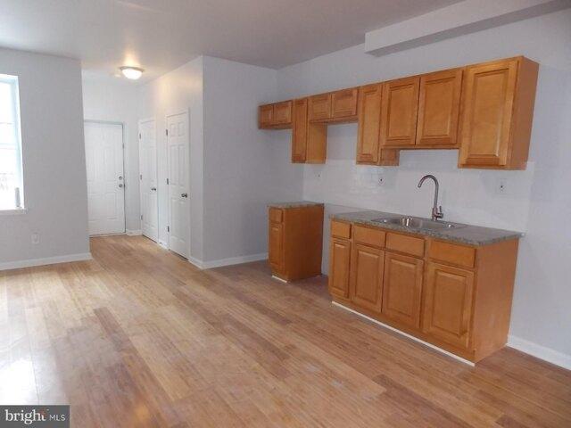 house with 4 bedroom, Philadelphia PA ES104901939