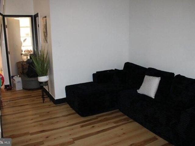 house with 4 bedroom, Philadelphia PA ES104909239