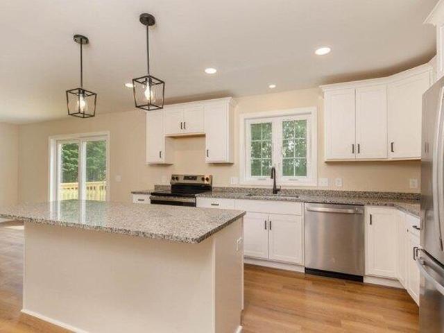 house with 4 bedroom, Phillipston MA ES103888781