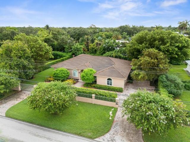 house with 4 bedroom, Pinecrest FL FL DS102658773