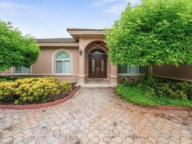 house with 4 bedroom, Pinecrest FL FL DS102395973
