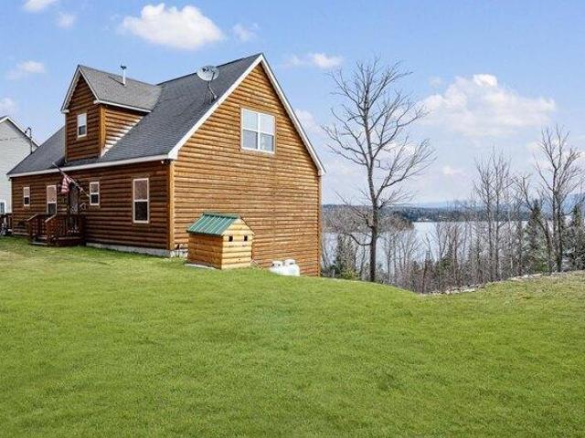 house with 4 bedroom, Pittsburg NH DS104331664