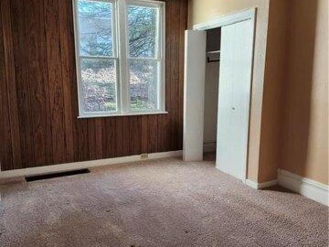 house with 4 bedroom, Pittsburgh PA DLS100269501