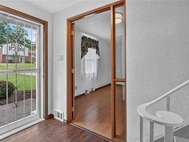 house with 4 bedroom, Pittsburgh PA DS103627169