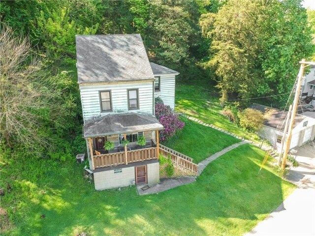 house with 4 bedroom, Pittsburgh PA ES104901807
