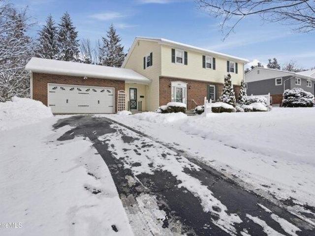 house with 4 bedroom, Pittsfield MA DLS101747542