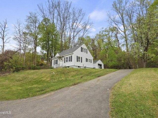 house with 4 bedroom, Pittsfield MA DLS102089433