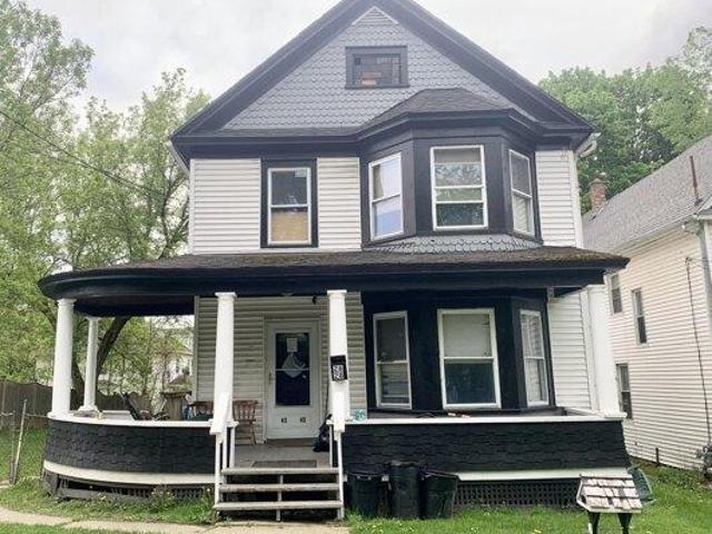 house with 4 bedroom, Pittsfield MA DLS102090165