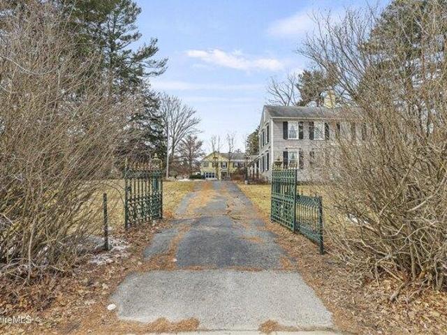 house with 4 bedroom, Pittsfield MA DLS102118571
